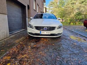 Balts Volvo V60 2017 Tallina, ar dzinēja tilpumu 2.40 L un nobraukumu 266 tūkst. km par 8300 €, foto 13 vietnē AUTOMOTO.COM.LV