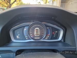 Balts Volvo V60 2017 Tallina, ar dzinēja tilpumu 2.40 L un nobraukumu 266 tūkst. km par 8300 €, foto 15 vietnē AUTOMOTO.COM.LV