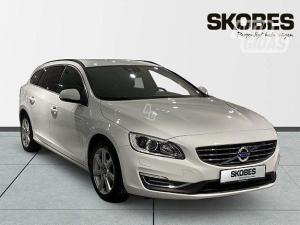 White Volvo V60 2018 in Kaunas, with an engine capacity of 0.00 L and mileage of 87 thousand km for 22834 €, photo 18 on AUTOMOTO.COM.LV