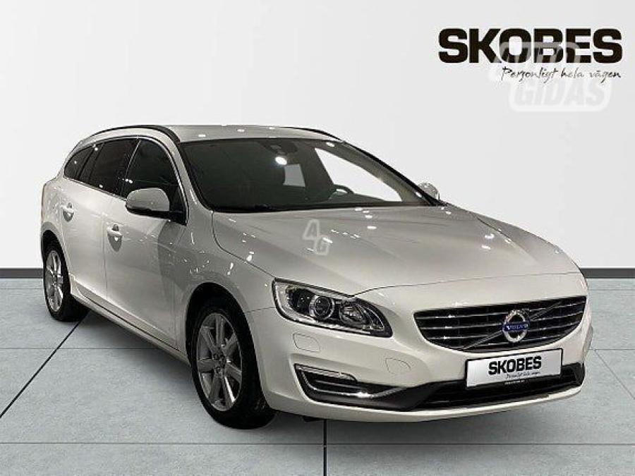 White Volvo V60 2018 in Kaunas, with an engine capacity of 0.00 L and mileage of 87 thousand km for 22834 €, photo 18 on AUTOMOTO.COM.LV