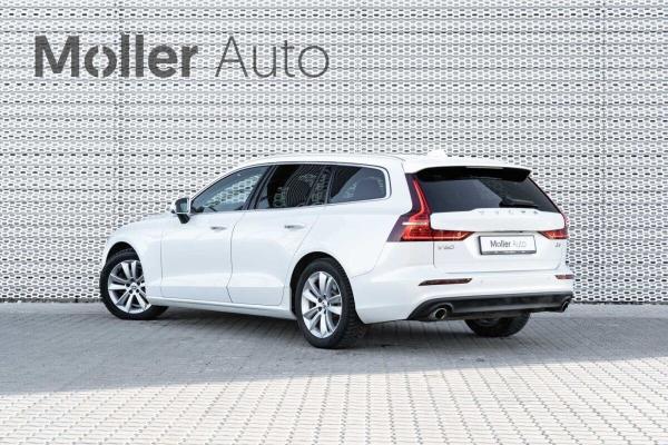 Balts Volvo V60 2018 Mārupe, ar dzinēja tilpumu 2.00 L un nobraukumu 164 tūkst. km par 18450 €, foto 3 vietnē AUTOMOTO.COM.LV