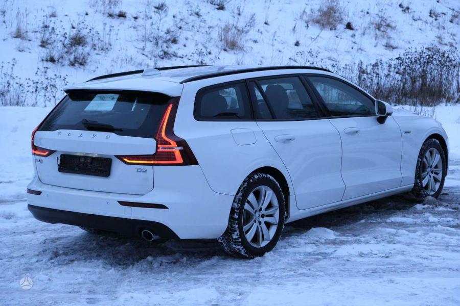 Balts Volvo V60 2018 Kauņa, ar dzinēja tilpumu 1.97 L un nobraukumu 274 tūkst. km par 12400 €, foto 10 vietnē AUTOMOTO.COM.LV