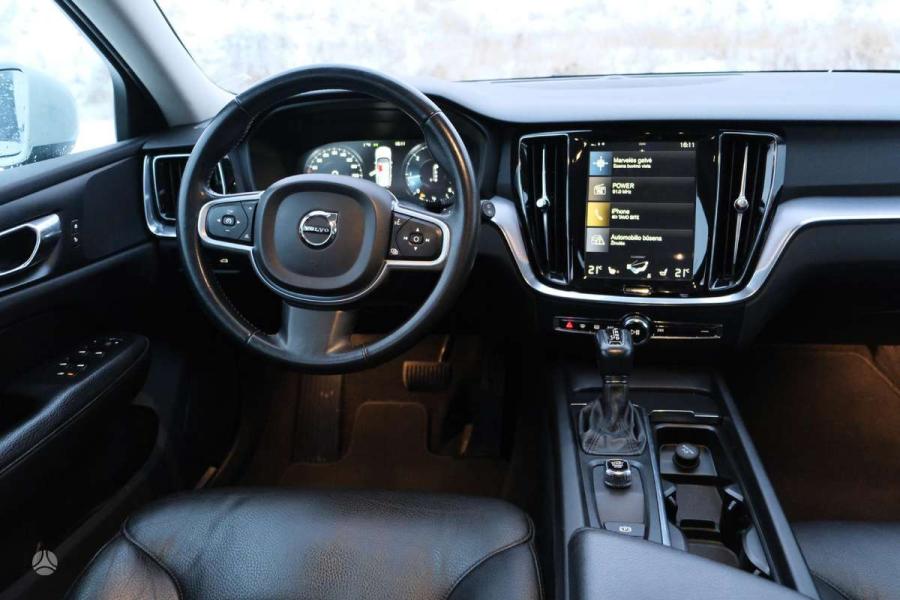 Balts Volvo V60 2018 Kauņa, ar dzinēja tilpumu 1.97 L un nobraukumu 274 tūkst. km par 12400 €, foto 15 vietnē AUTOMOTO.COM.LV