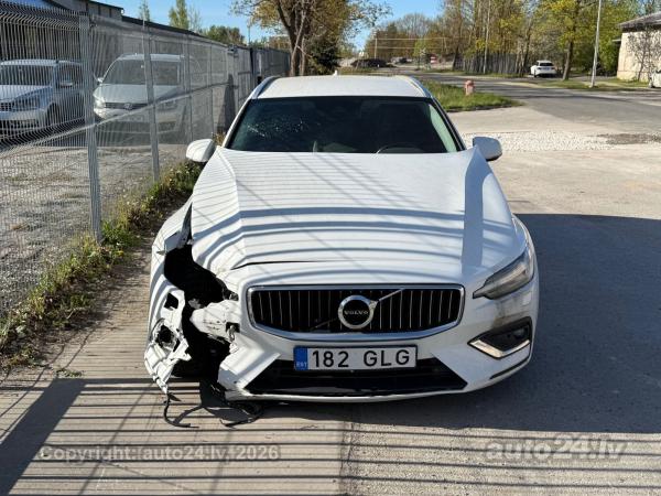 Белый Вольво B60 2018 в Тарту, объемом двигателя 2.00 л и пробегом 0 тыс. км за 6000 €, фото 2 на AUTOMOTO.COM.LV
