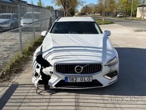 Balts Volvo V60 2018 Tartu, ar dzinēja tilpumu 2.00 L un nobraukumu 0 tūkst. km par 6000 €, foto 3 vietnē AUTOMOTO.COM.LV