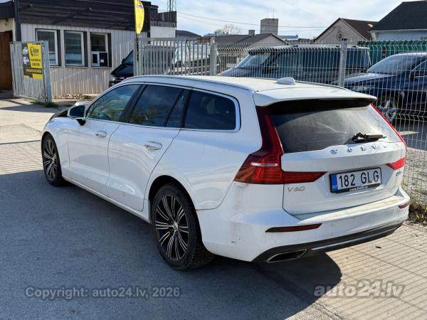 Белый Вольво B60 2018 в Тарту, объемом двигателя 2.00 л и пробегом 0 тыс. км за 6000 €, фото 4 на AUTOMOTO.COM.LV