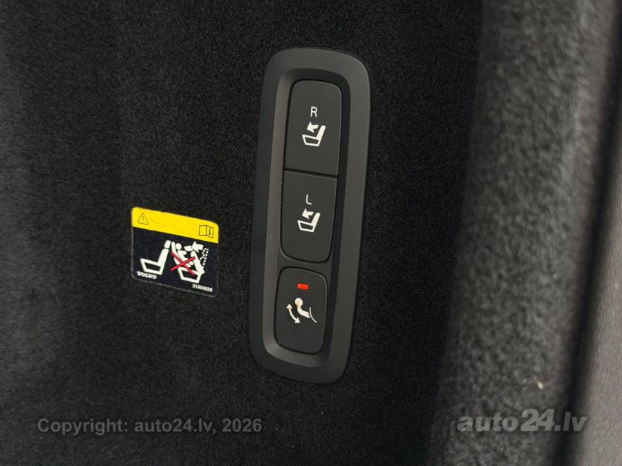 Balts Volvo V60 2018 Pērnava, ar dzinēja tilpumu 2.00 L un nobraukumu 188 tūkst. km par 16900 €, foto 21 vietnē AUTOMOTO.COM.LV