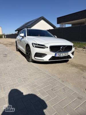 Белый Вольво B60 2018 в Каунас, объемом двигателя 2.00 л и пробегом 399 тыс. км за 9800 €, фото 3 на AUTOMOTO.COM.LV