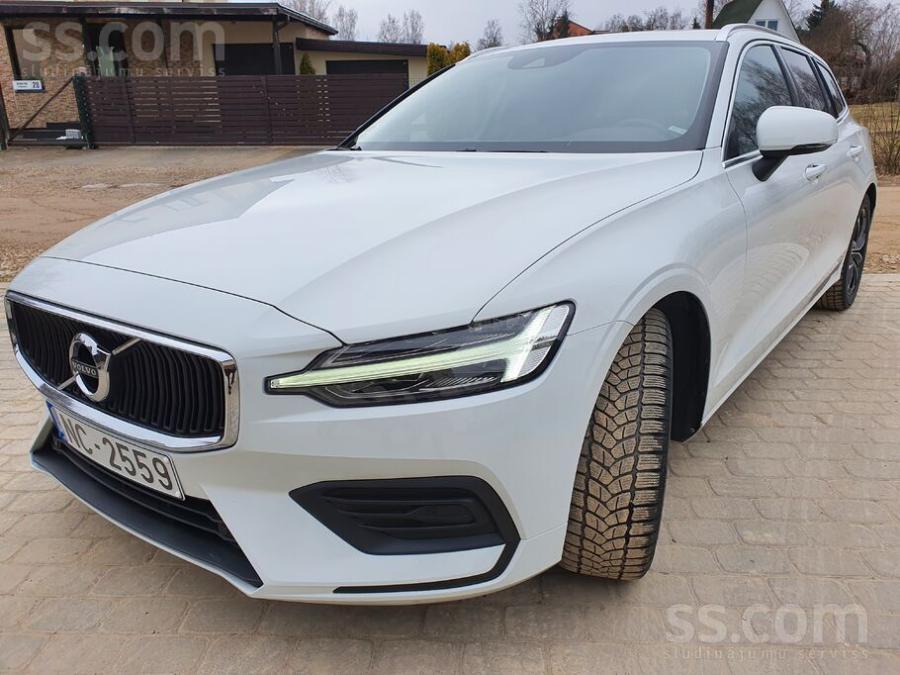 Balts Volvo V60 2018 Rīga, ar dzinēja tilpumu 2.00 L un nobraukumu 250 tūkst. km par 14700 €, foto 3 vietnē AUTOMOTO.COM.LV