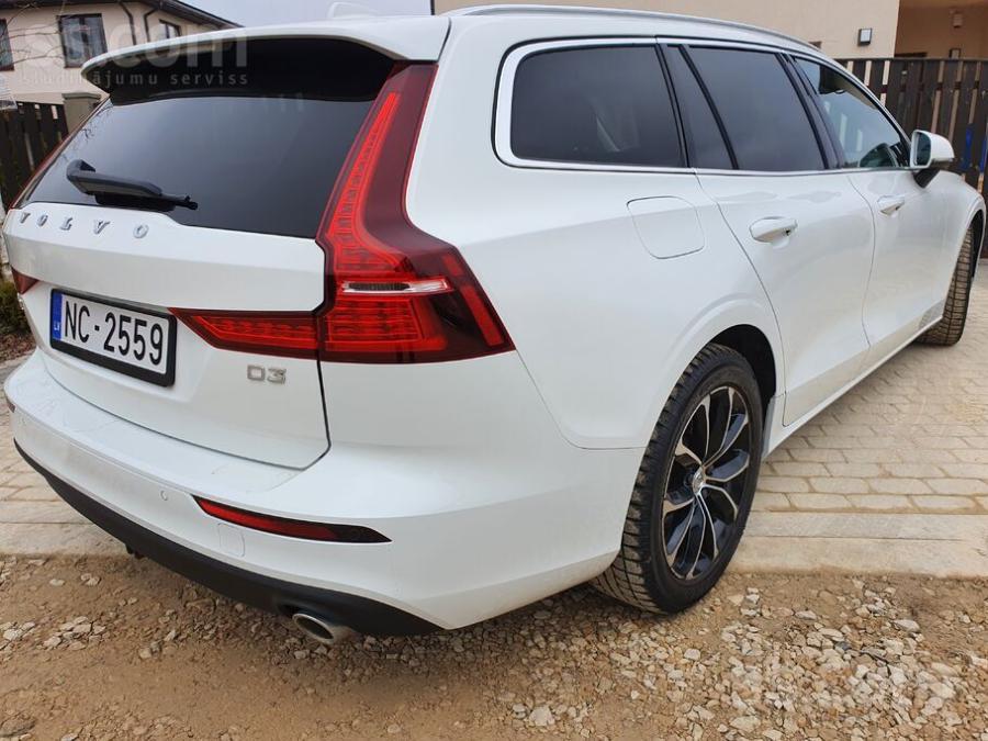 Balts Volvo V60 2018 Rīga, ar dzinēja tilpumu 2.00 L un nobraukumu 250 tūkst. km par 14700 €, foto 7 vietnē AUTOMOTO.COM.LV