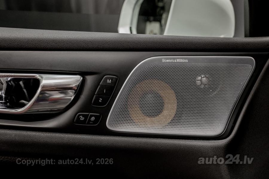 Белый Вольво B60 2018 в Пярну, объемом двигателя 2.00 л и пробегом 233 тыс. км за 17990 €, фото 25 на AUTOMOTO.COM.LV