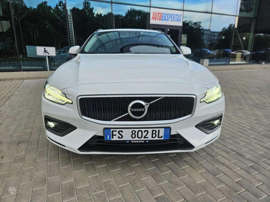 Белый Вольво B60 2018 в Каунас, объемом двигателя 1.97 л и пробегом 260 тыс. км за 11900 €, фото 5 на AUTOMOTO.COM.LV