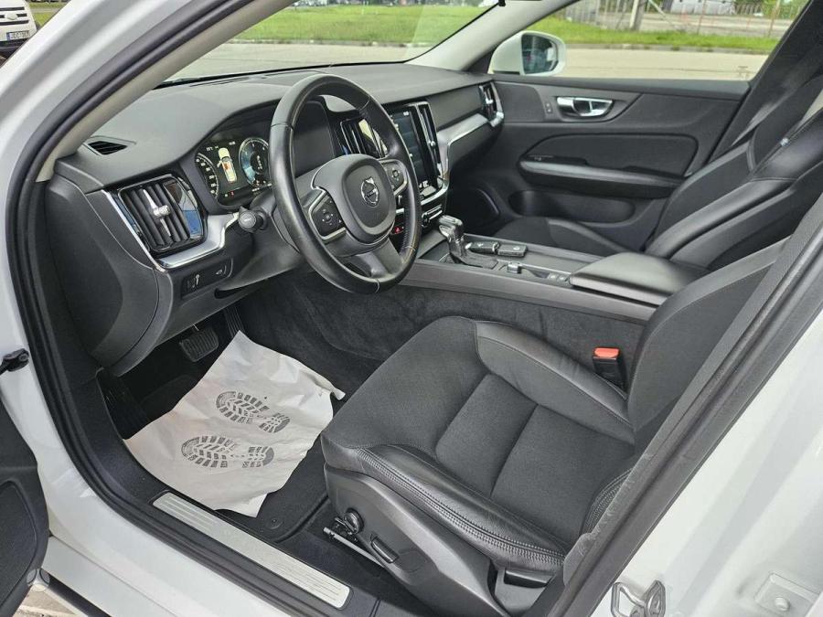 Белый Вольво B60 2018 в Каунас, объемом двигателя 1.97 л и пробегом 260 тыс. км за 11900 €, фото 33 на AUTOMOTO.COM.LV