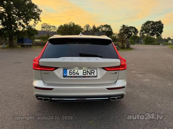 Белый Вольво B60 2018 в Таллин, объемом двигателя 2.00 л и пробегом 151 тыс. км за 22900 €, фото 4 на AUTOMOTO.COM.LV