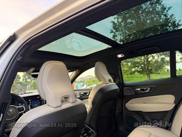 Белый Вольво B60 2018 в Таллин, объемом двигателя 2.00 л и пробегом 151 тыс. км за 22900 €, фото 10 на AUTOMOTO.COM.LV