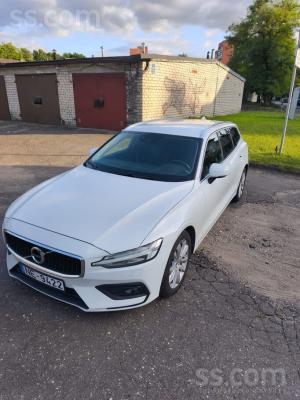 Balts Volvo V60 2018 Rīga, ar dzinēja tilpumu 2.00 L un nobraukumu 182 tūkst. km par 12400 €, foto 3 vietnē AUTOMOTO.COM.LV