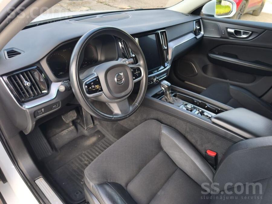 Balts Volvo V60 2018 Rīga, ar dzinēja tilpumu 2.00 L un nobraukumu 182 tūkst. km par 12400 €, foto 7 vietnē AUTOMOTO.COM.LV