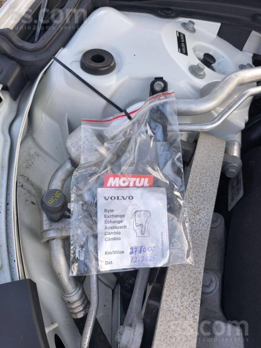 Balts Volvo V60 2018 Rīga, ar dzinēja tilpumu 2.00 L un nobraukumu 182 tūkst. km par 12400 €, foto 10 vietnē AUTOMOTO.COM.LV