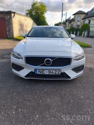 Balts Volvo V60 2018 Rīga, ar dzinēja tilpumu 2.00 L un nobraukumu 182 tūkst. km par 11500 €, foto  vietnē AUTOMOTO.COM.LV