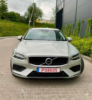 White Volvo V60 2018 in Vilnius, with an engine capacity of 1.97 L and mileage of 260 thousand km for 10950 €, photo 9 on AUTOMOTO.COM.LV