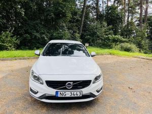 Белый Вольво B60 2018 в Тракай, объемом двигателя 1.97 л и пробегом 203 тыс. км за 7980 €, фото 4 на AUTOMOTO.COM.LV