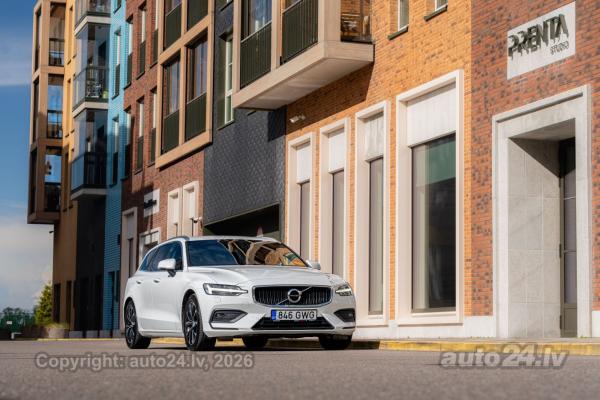 Volvo V60 2018 in Tallinn on AUTOMOTO.COM.LV White Volvo V60 2018 in Tallinn, with an engine capacity of 2.00 L and mileage of 197 thousand km for 17000 €, photo 3 on AUTOMOTO.COM.LV