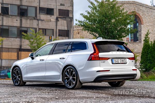Volvo V60 2018 in Tallinn on AUTOMOTO.COM.LV White Volvo V60 2018 in Tallinn, with an engine capacity of 2.00 L and mileage of 197 thousand km for 17000 €, photo 8 on AUTOMOTO.COM.LV