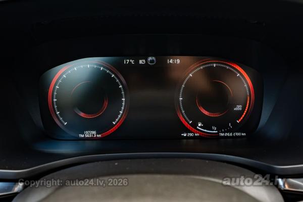Volvo V60 2018 in Tallinn on AUTOMOTO.COM.LV White Volvo V60 2018 in Tallinn, with an engine capacity of 2.00 L and mileage of 197 thousand km for 17000 €, photo 11 on AUTOMOTO.COM.LV