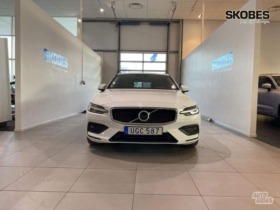 Balts Volvo V60 2019 Kauņa, ar dzinēja tilpumu 0.00 L un nobraukumu 92 tūkst. km par 28739 €, foto 3 vietnē AUTOMOTO.COM.LV
