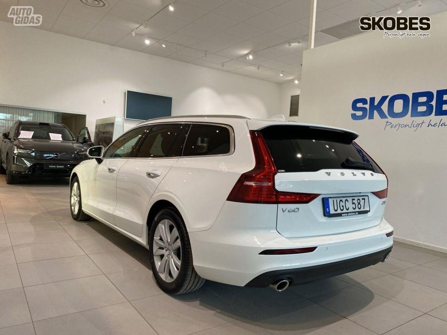 Balts Volvo V60 2019 Kauņa, ar dzinēja tilpumu 0.00 L un nobraukumu 92 tūkst. km par 28739 €, foto 5 vietnē AUTOMOTO.COM.LV
