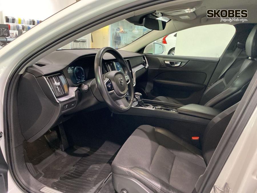Balts Volvo V60 2019 Kauņa, ar dzinēja tilpumu 0.00 L un nobraukumu 92 tūkst. km par 28739 €, foto 8 vietnē AUTOMOTO.COM.LV
