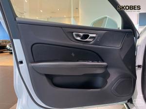 Balts Volvo V60 2019 Kauņa, ar dzinēja tilpumu 0.00 L un nobraukumu 92 tūkst. km par 28739 €, foto 15 vietnē AUTOMOTO.COM.LV