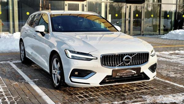 Balts Volvo V60 2019 Viļņa, ar dzinēja tilpumu 1.97 L un nobraukumu 305 tūkst. km par 13700 €, foto 7 vietnē AUTOMOTO.COM.LV