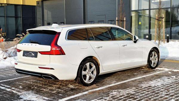 Balts Volvo V60 2019 Viļņa, ar dzinēja tilpumu 1.97 L un nobraukumu 305 tūkst. km par 13700 €, foto 9 vietnē AUTOMOTO.COM.LV