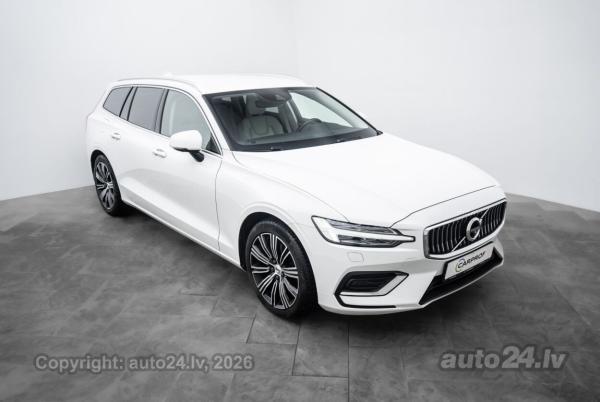 Balts Volvo V60 2019 Tallina, ar dzinēja tilpumu 2.00 L un nobraukumu 99 tūkst. km par 23999 €, foto 3 vietnē AUTOMOTO.COM.LV