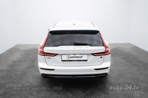 Balts Volvo V60 2019 Tallina, ar dzinēja tilpumu 2.00 L un nobraukumu 99 tūkst. km par 23999 €, foto 5 vietnē AUTOMOTO.COM.LV