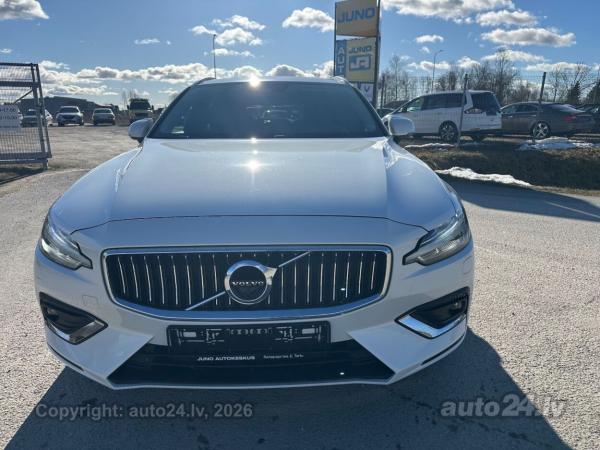 Balts Volvo V60 2019 Tartu, ar dzinēja tilpumu 2.00 L un nobraukumu 206 tūkst. km par 17490 €, foto 5 vietnē AUTOMOTO.COM.LV