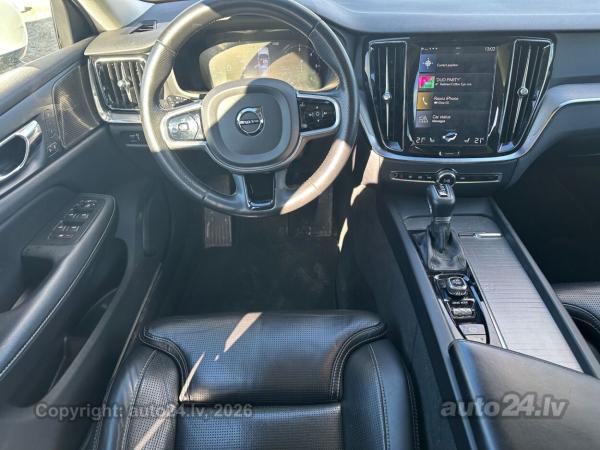 Balts Volvo V60 2019 Tartu, ar dzinēja tilpumu 2.00 L un nobraukumu 206 tūkst. km par 17490 €, foto 7 vietnē AUTOMOTO.COM.LV