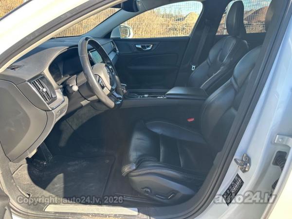Balts Volvo V60 2019 Tartu, ar dzinēja tilpumu 2.00 L un nobraukumu 206 tūkst. km par 17490 €, foto 8 vietnē AUTOMOTO.COM.LV