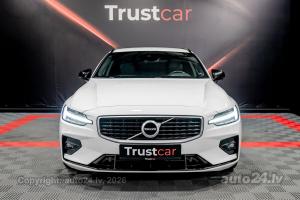 Balts Volvo V60 2019 Pērnava, ar dzinēja tilpumu 2.00 L un nobraukumu 238 tūkst. km par 16990 €, foto 5 vietnē AUTOMOTO.COM.LV