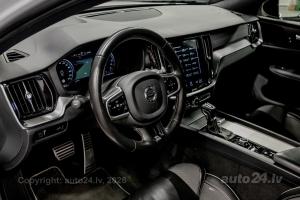 Balts Volvo V60 2019 Pērnava, ar dzinēja tilpumu 2.00 L un nobraukumu 238 tūkst. km par 16990 €, foto 22 vietnē AUTOMOTO.COM.LV