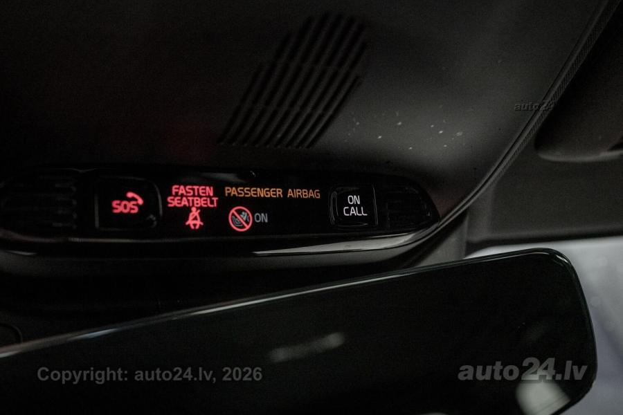 Balts Volvo V60 2019 Pērnava, ar dzinēja tilpumu 2.00 L un nobraukumu 238 tūkst. km par 16990 €, foto 23 vietnē AUTOMOTO.COM.LV