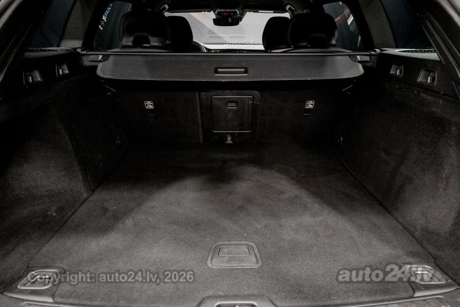 Balts Volvo V60 2019 Pērnava, ar dzinēja tilpumu 2.00 L un nobraukumu 238 tūkst. km par 16990 €, foto 29 vietnē AUTOMOTO.COM.LV