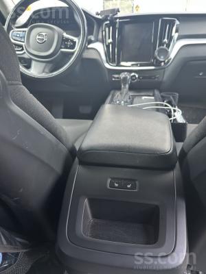 White Volvo V60 2019 in Riga, with an engine capacity of 2.00 L and mileage of 189 thousand km for 19200 €, photo 11 on AUTOMOTO.COM.LV