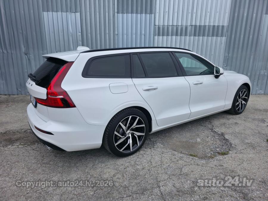 Белый Вольво B60 2019 в Таллин, объемом двигателя 2.00 л и пробегом 338 тыс. км за 11790 €, фото 4 на AUTOMOTO.COM.LV