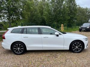 Balts Volvo V60 2019 Kuldīga, ar dzinēja tilpumu 2.00 L un nobraukumu 305 tūkst. km par 13090 €, foto 6 vietnē AUTOMOTO.COM.LV
