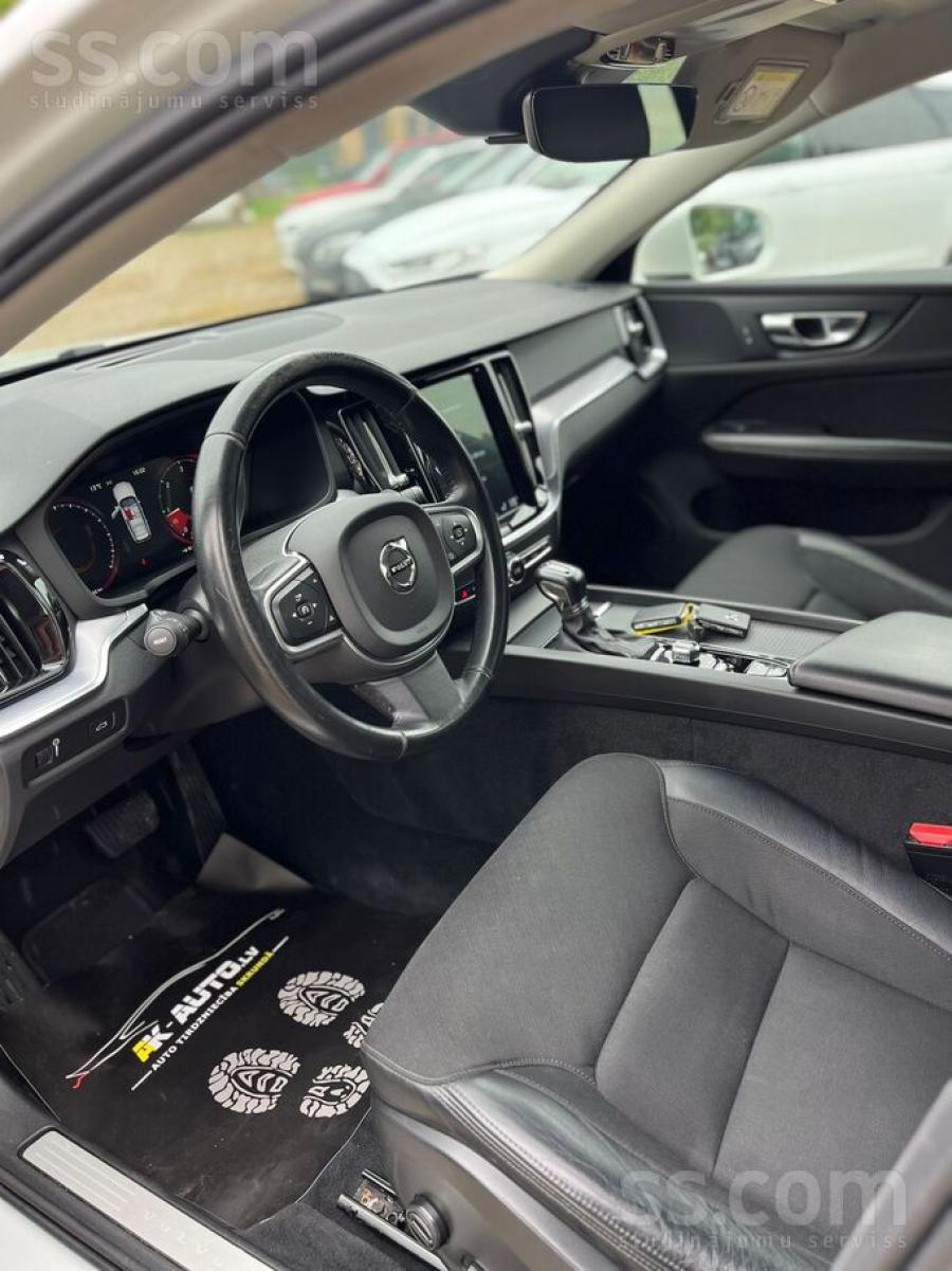 Balts Volvo V60 2019 Kuldīga, ar dzinēja tilpumu 2.00 L un nobraukumu 305 tūkst. km par 13090 €, foto 10 vietnē AUTOMOTO.COM.LV