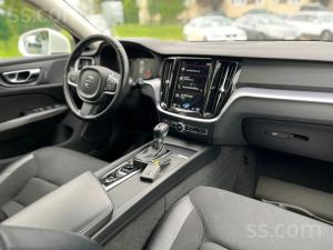 Balts Volvo V60 2019 Kuldīga, ar dzinēja tilpumu 2.00 L un nobraukumu 305 tūkst. km par 13090 €, foto 14 vietnē AUTOMOTO.COM.LV