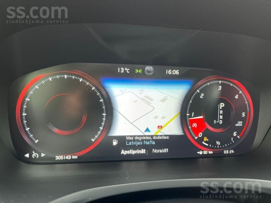 Balts Volvo V60 2019 Kuldīga, ar dzinēja tilpumu 2.00 L un nobraukumu 305 tūkst. km par 13090 €, foto 17 vietnē AUTOMOTO.COM.LV