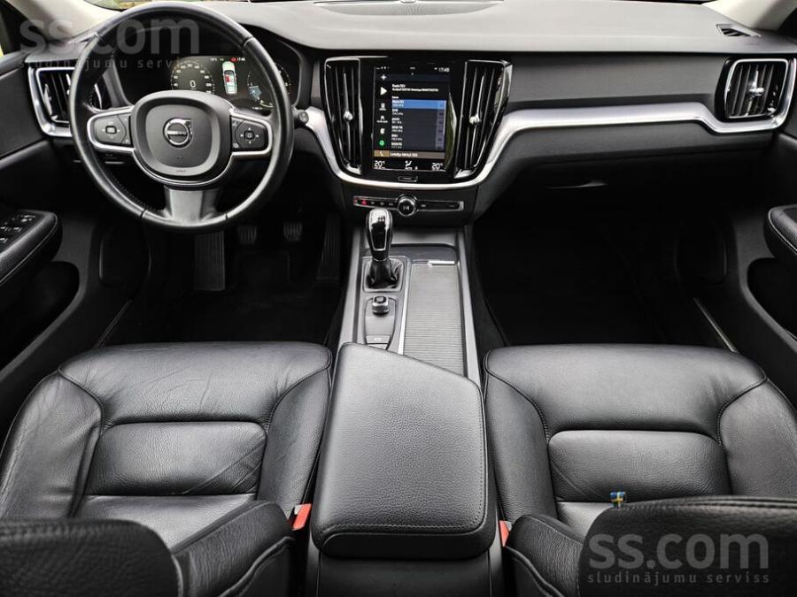 White Volvo V60 2019 in Ogre, with an engine capacity of 2.00 L and mileage of 211 thousand km for 12500 €, photo 8 on AUTOMOTO.COM.LV
